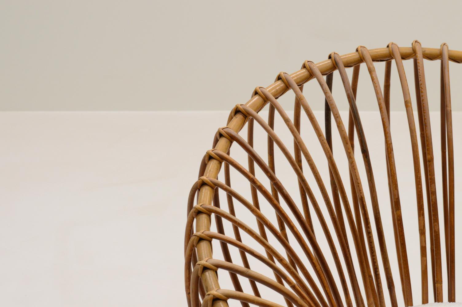 Round rattan and bouclé armchair, 1960s Italy. For Sale at 1stDibs