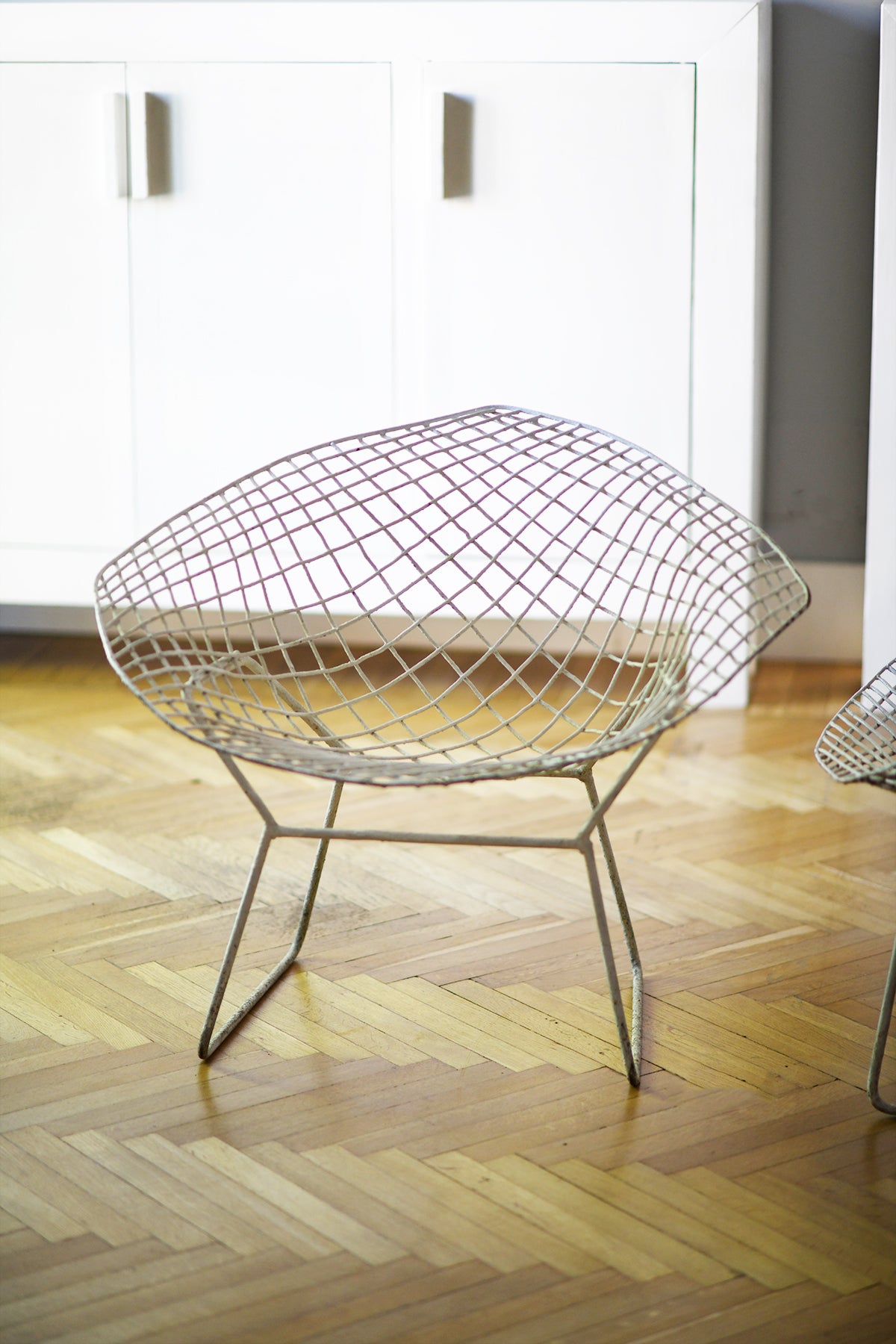 Vintage White Diamond Chair by Harry Bertoia for Knoll at 1stDibs ...
