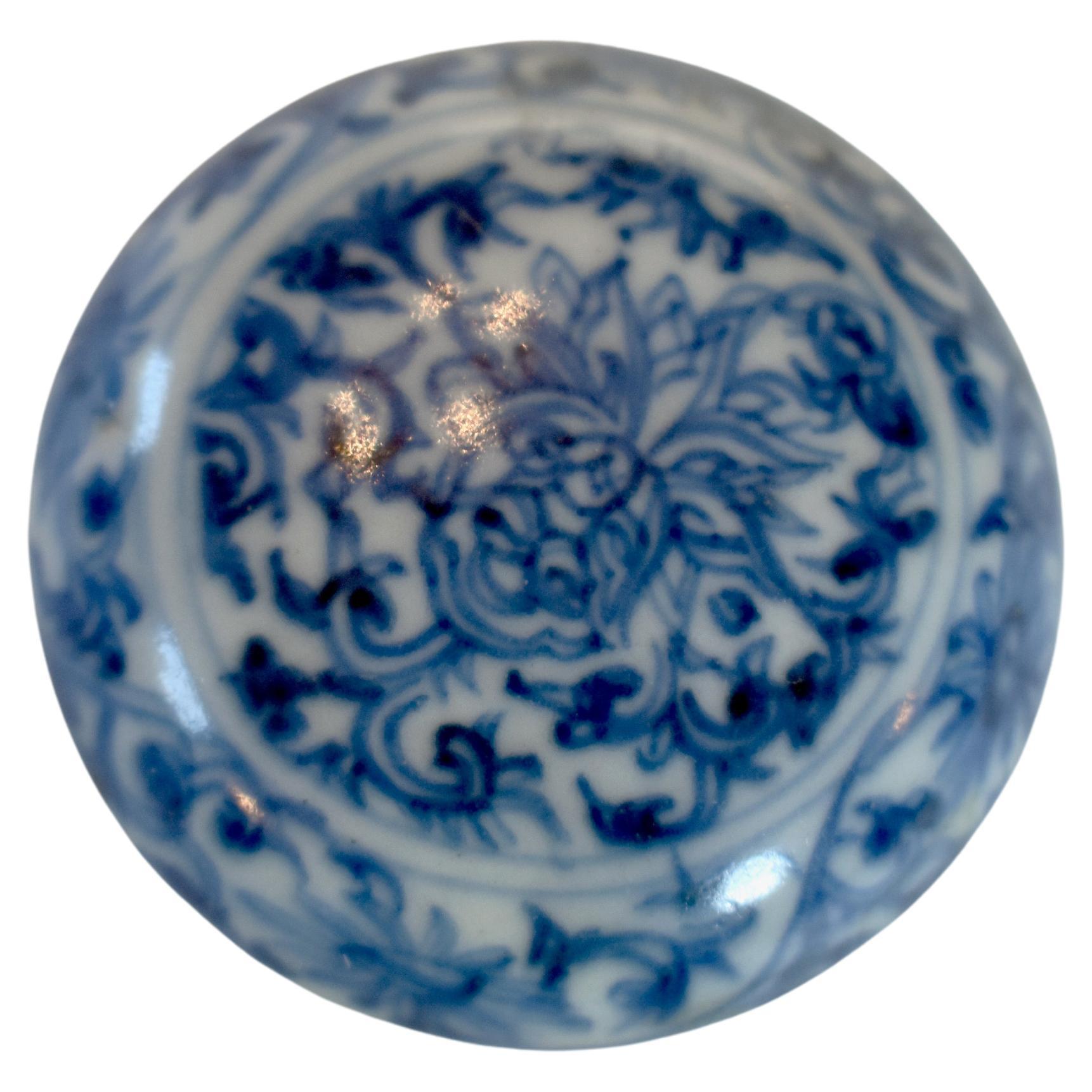 Canton Blue and White Porcelain Box at 1stDibs