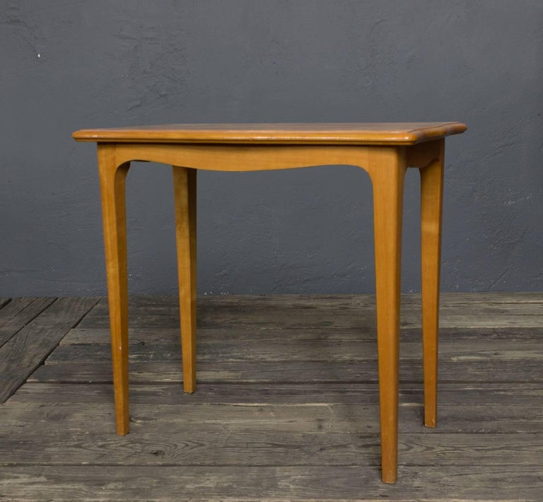 Pair of Midcentury Finnish End Tables in Blonde Wood For Sale at 1stDibs