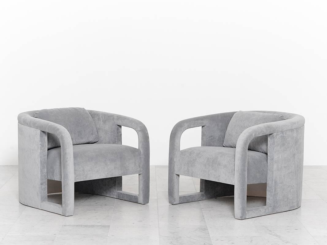 Milo Baughman, Pair of Grey Club Chairs, USA, circa 1970s at 1stDibs