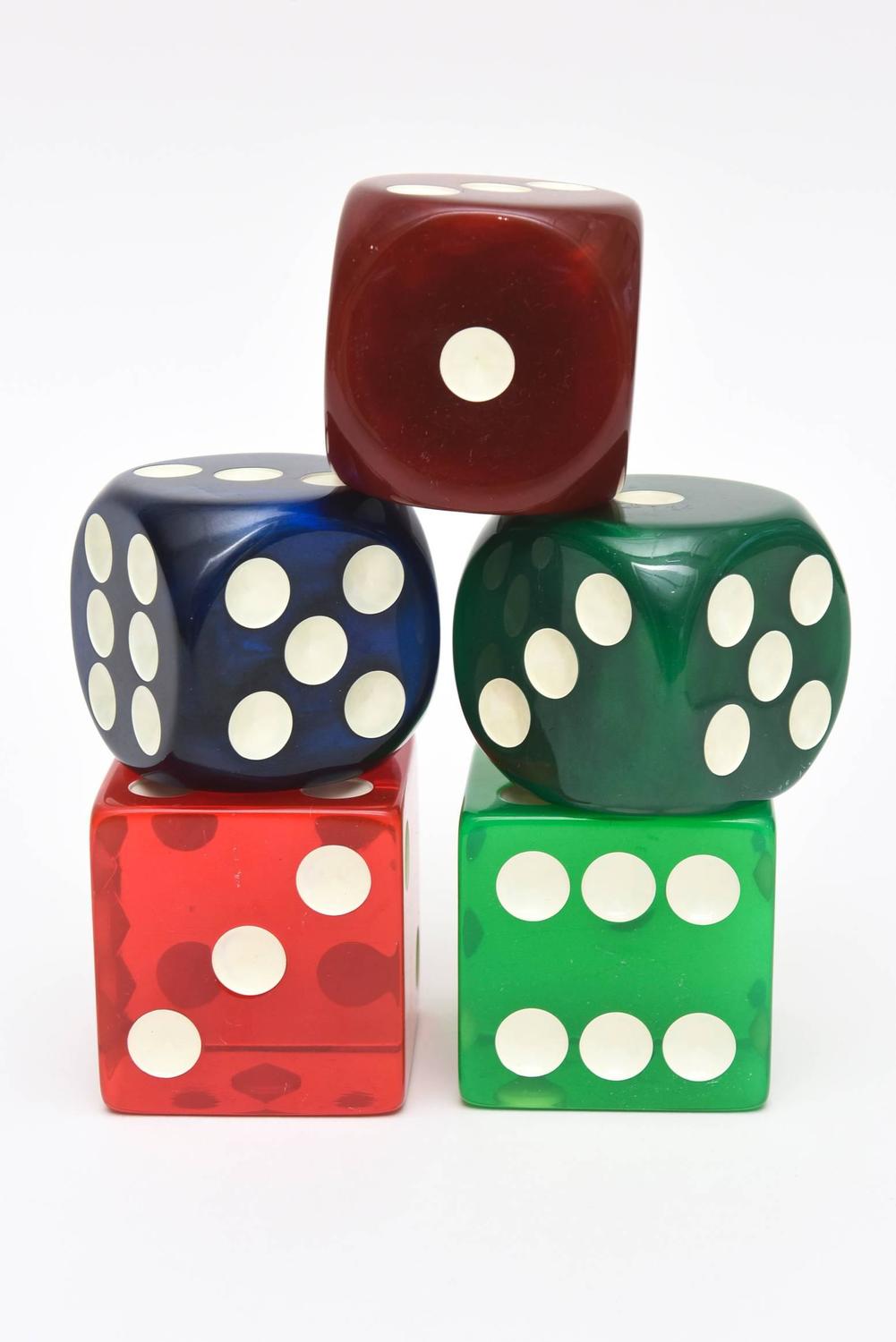 Set of 5 Bakelite Vintage Dice at 1stdibs