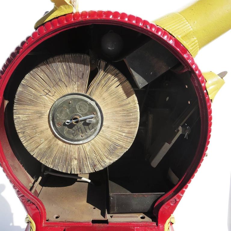 Cast Iron "Clamshell" Mutoscope Penny Arcade Machine at 1stDibs