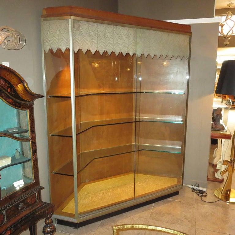 Art Deco Lalique Glass Showcase for Los Angeles Oviatt Building, 1928 ...