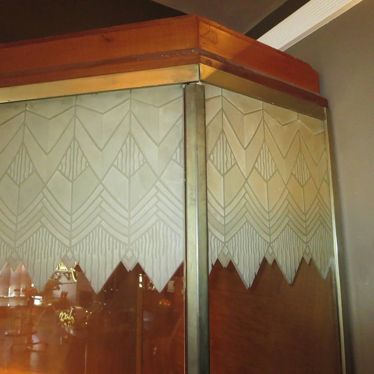 Art Deco Lalique Glass Showcase for Los Angeles Oviatt Building, 1928 ...