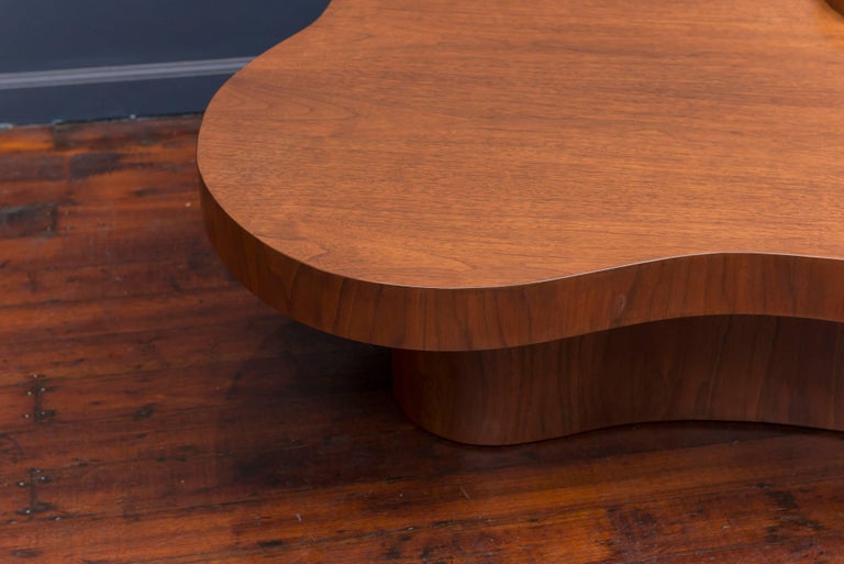 Mid Century Mesa Coffee Table at 1stDibs