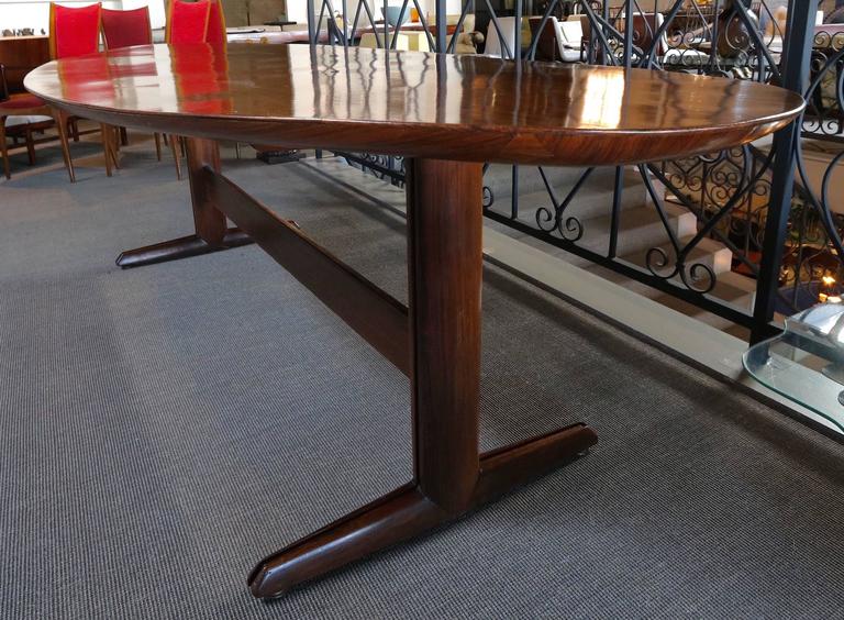 Brazilian Jacaranda Wood 1960s Oval Dining Table at 1stDibs