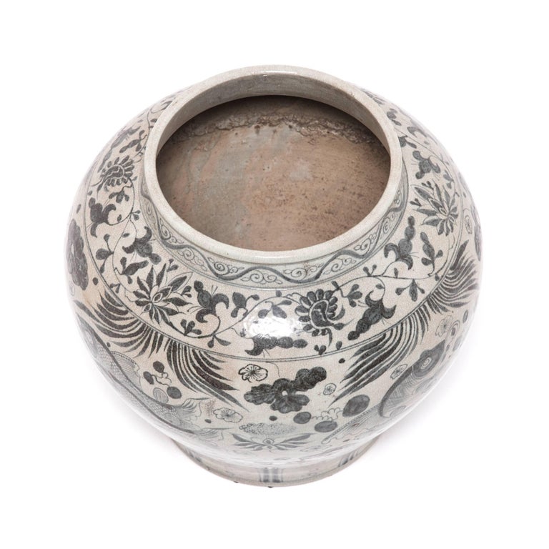 Chinese Fish and Fauna Onion Jar at 1stDibs