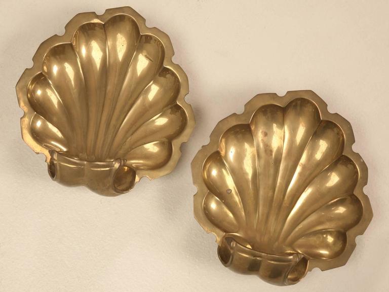 Solid Brass Footed Decorative Clamshell Dishes For Sale at 1stDibs