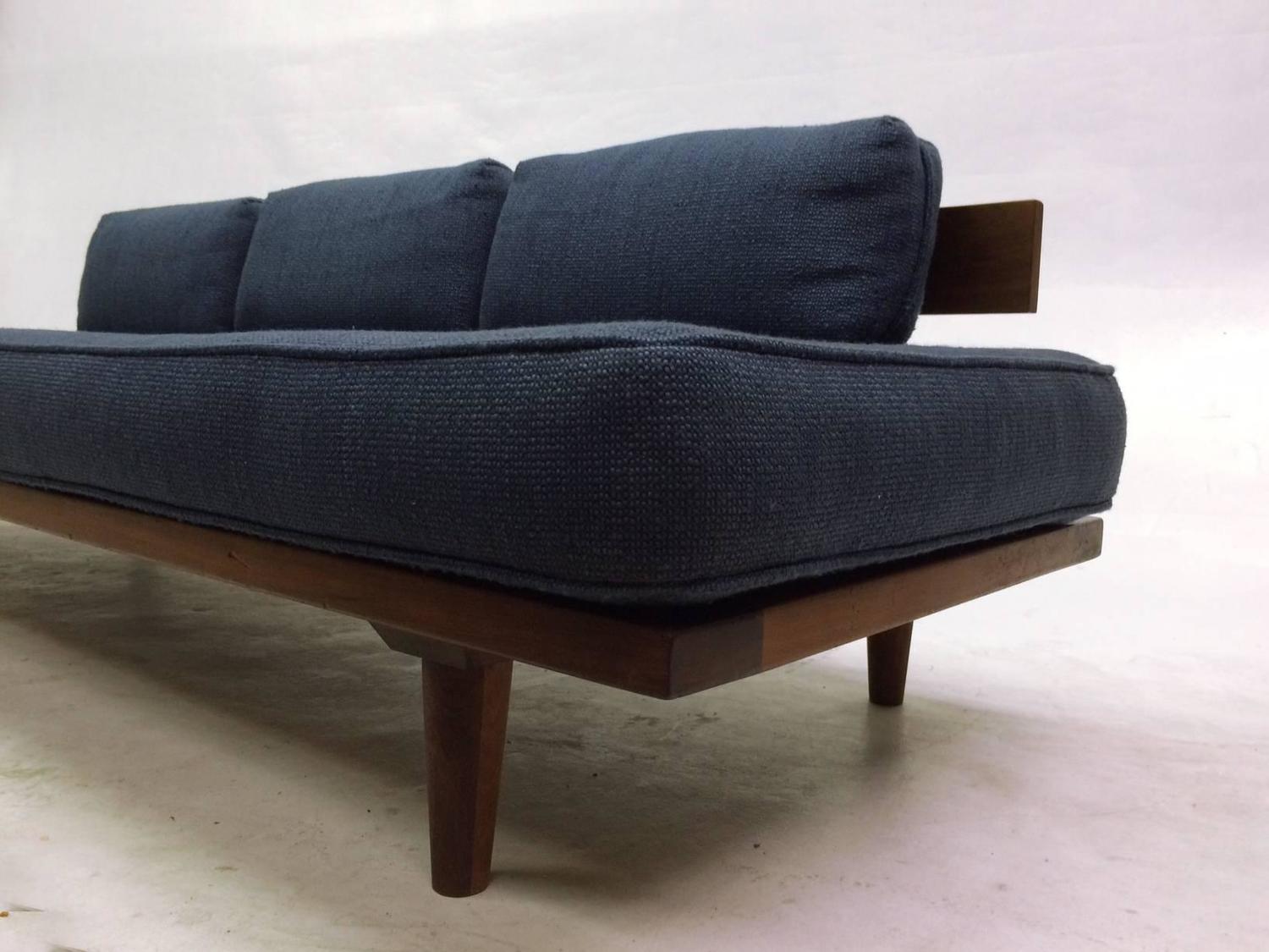 Mid-Century Modern Danish Daybed at 1stdibs