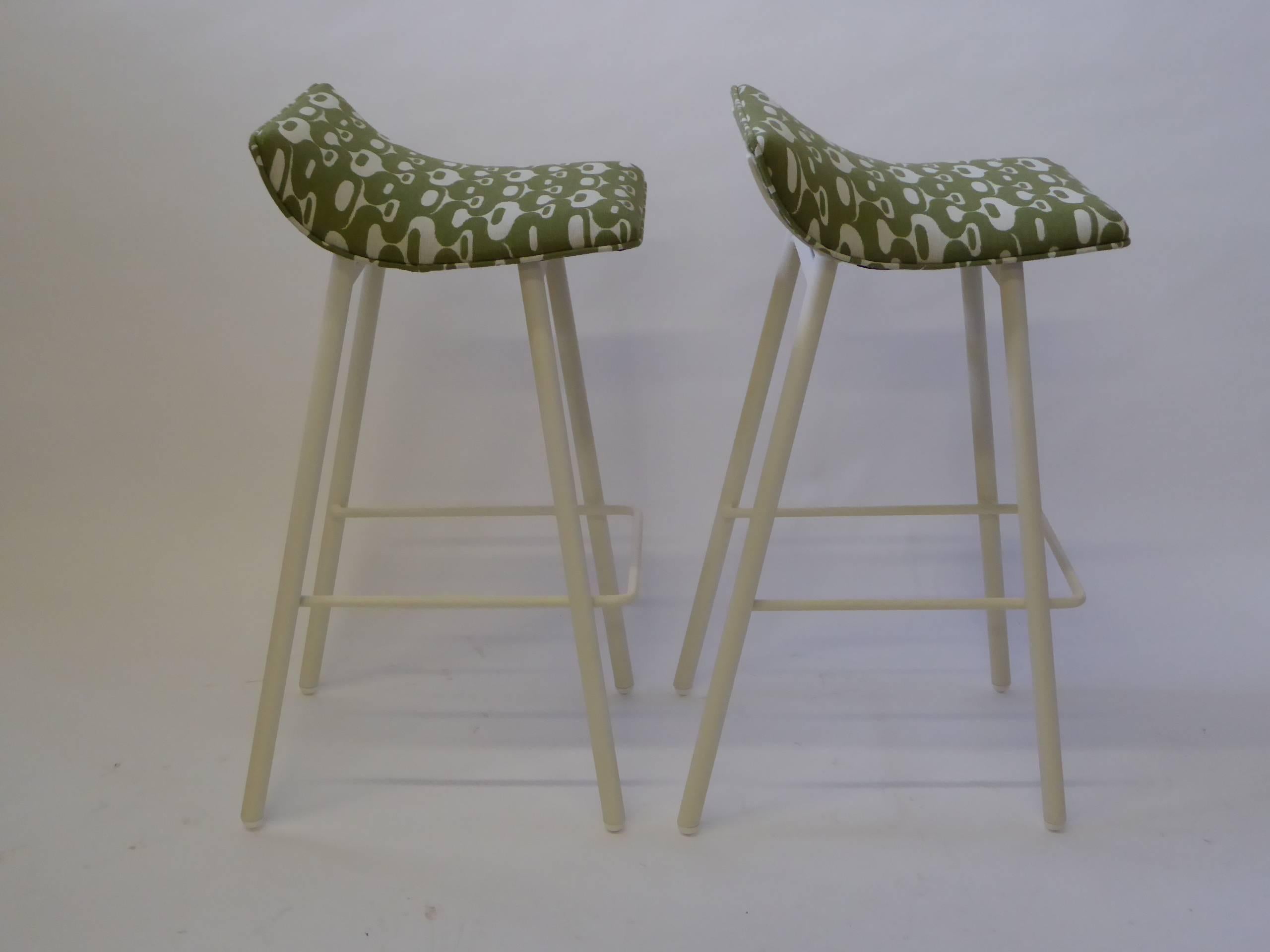 Pair of 1950s MCM Curved Seat Bar Stools at 1stDibs