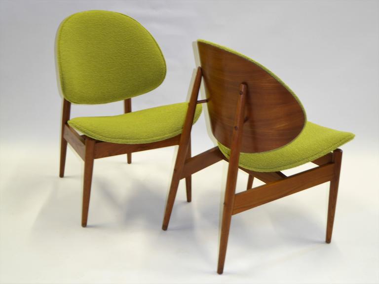 1950s Clam Shell Chairs by Seymour James Weiner for Kodawood at 1stDibs ...