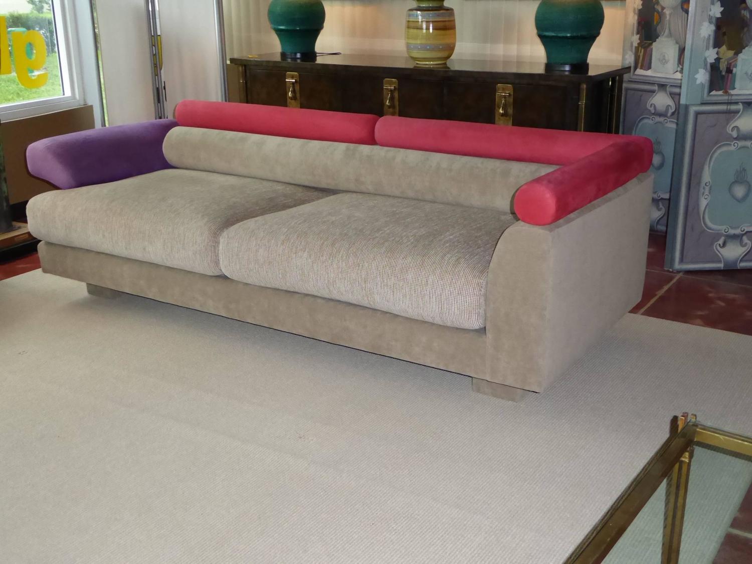 1980s Elegant Post Modern Memphis Inspired Sofa For Sale at 1stdibs