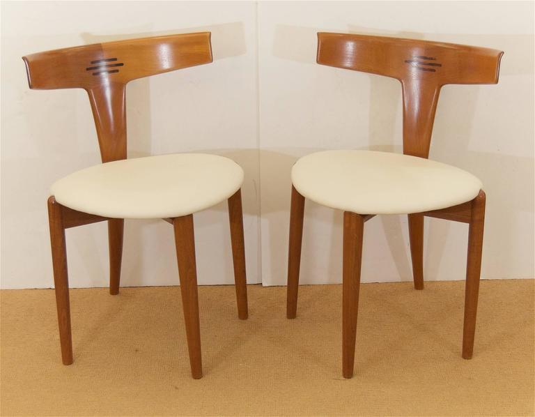 Pair of Moreddi Teak Side Chairs in Cream Leather at 1stDibs