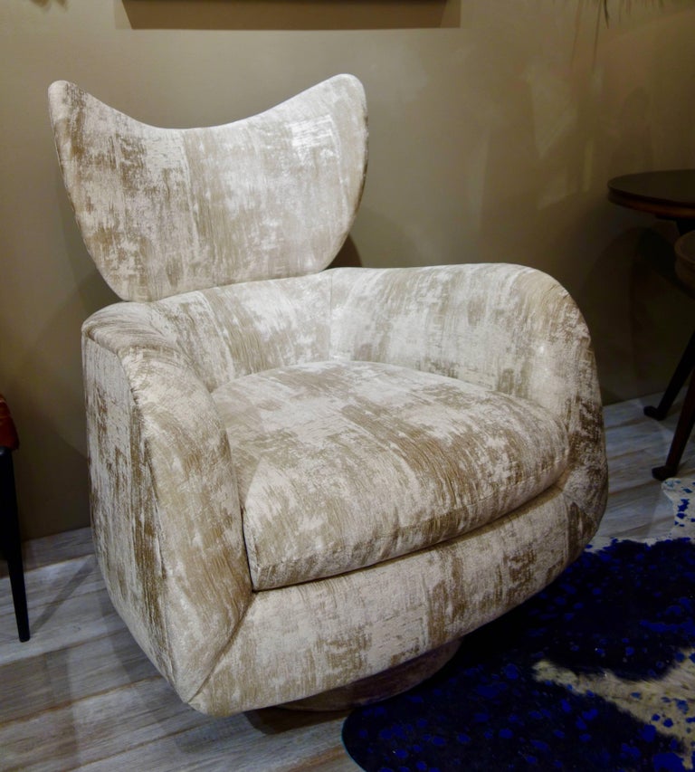 Pair of Vladimir Kagan Large Swivel Greige Lounge Chairs for ...