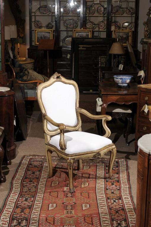 18th Century Venetian Rococo Painted Fauteuil For Sale at 1stDibs