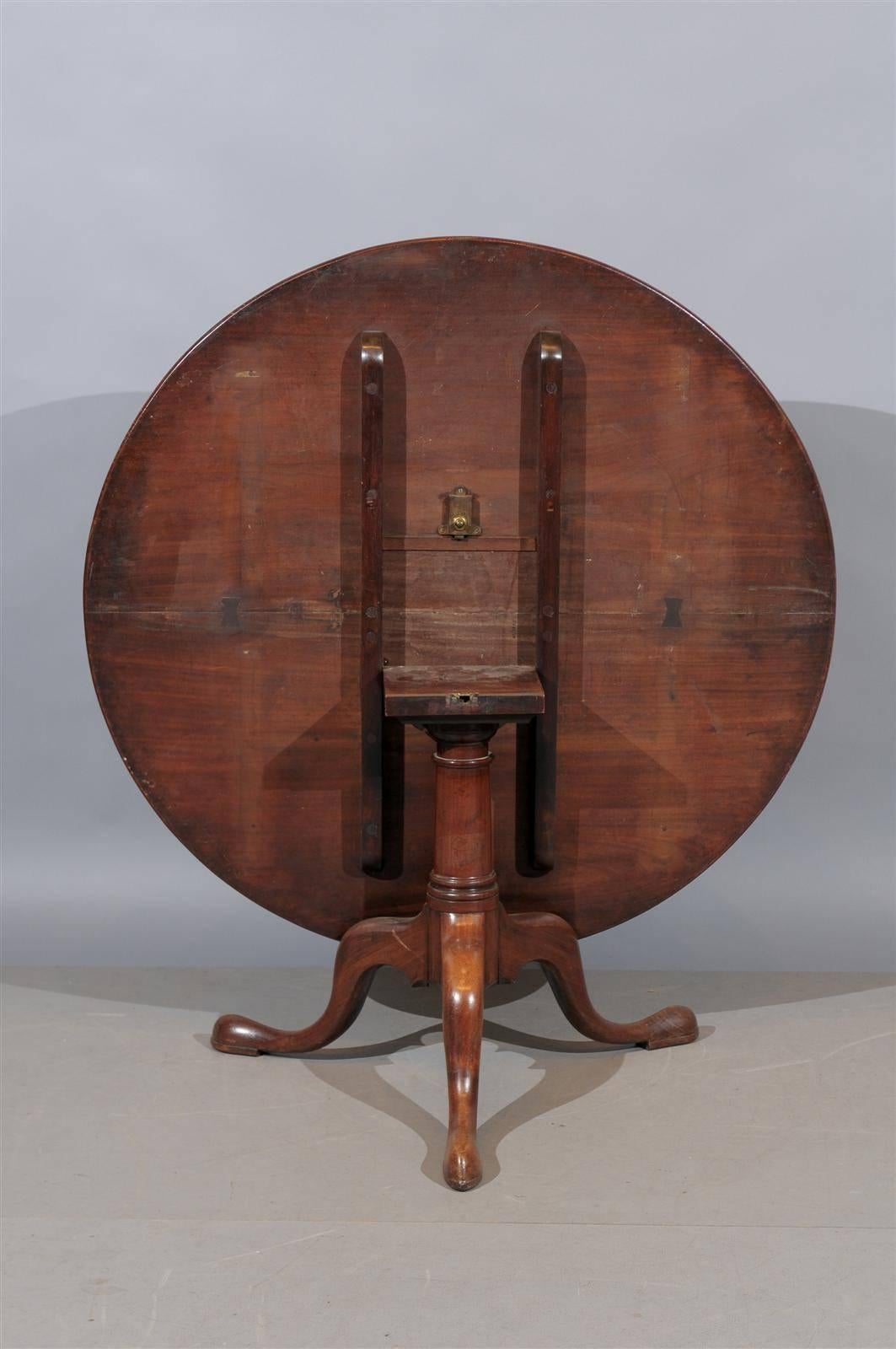 Unusually Large English Round Tilt-Top Table in Mahogany with Pad Feet ...
