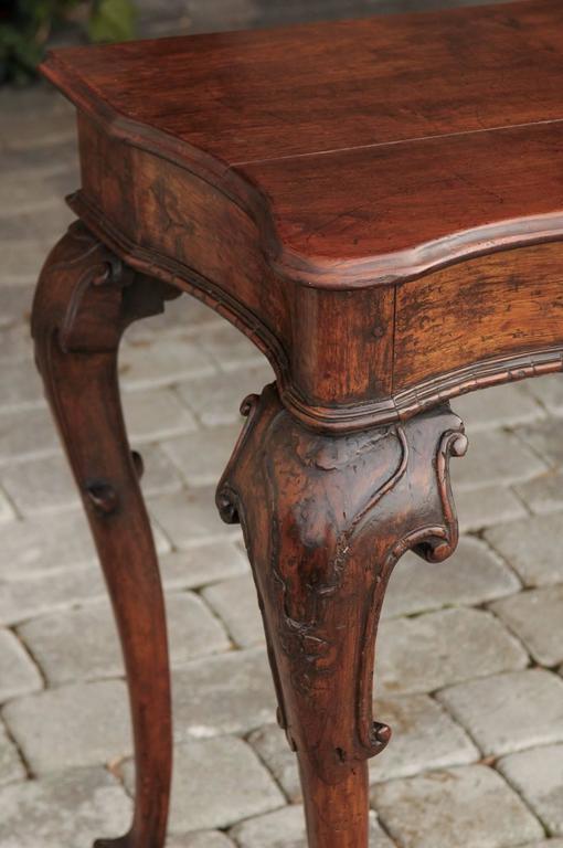 Italian 1790s Rococo Walnut Console Table with Serpentine Front and ...
