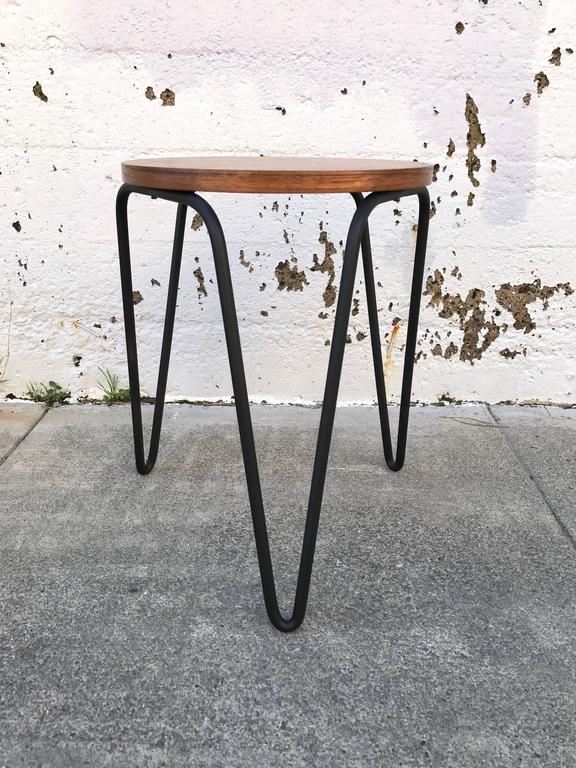 Florence Knoll Hairpin Leg Stool at 1stDibs