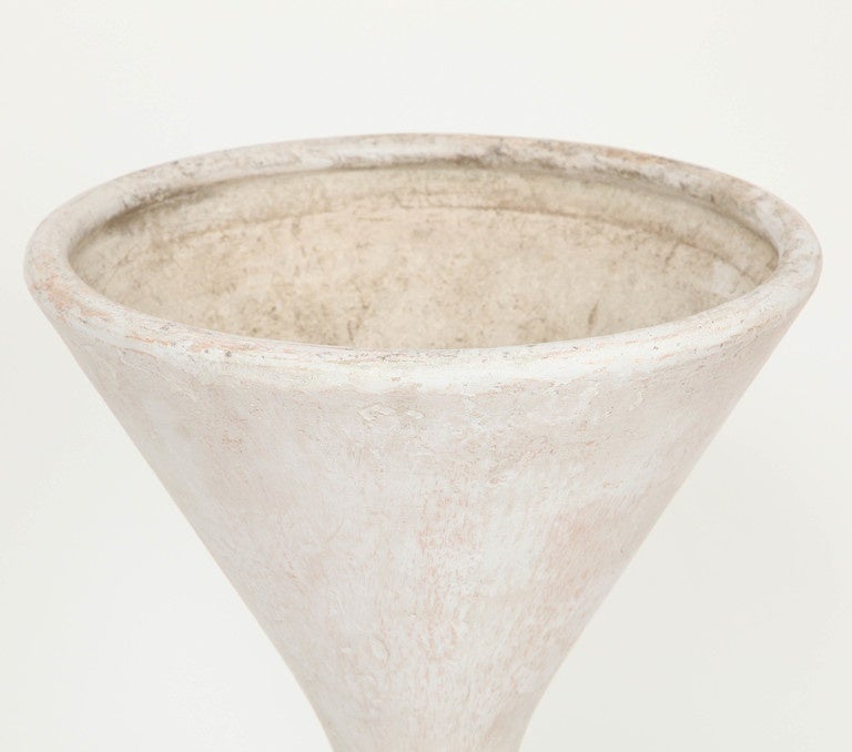 Hourglass Planter by Willy Guhl at 1stDibs
