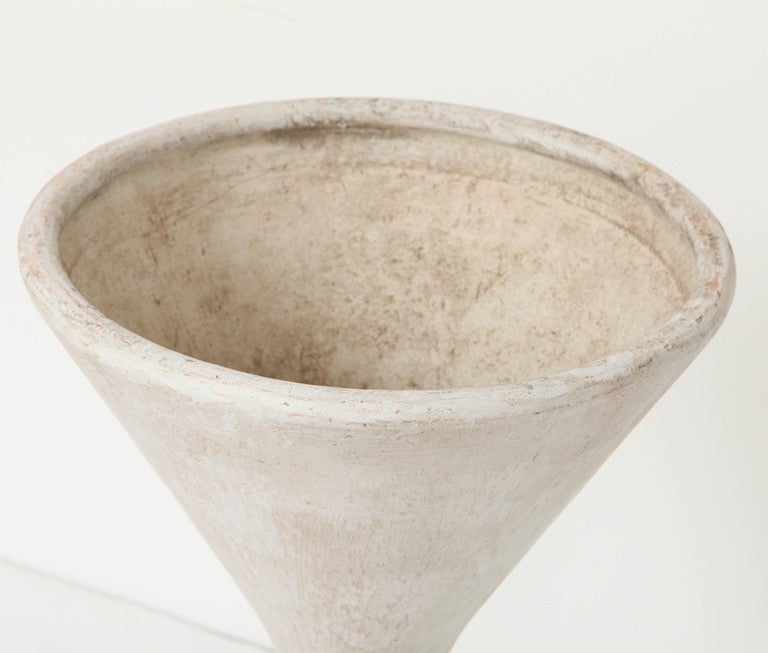 Hourglass Planter by Willy Guhl at 1stDibs