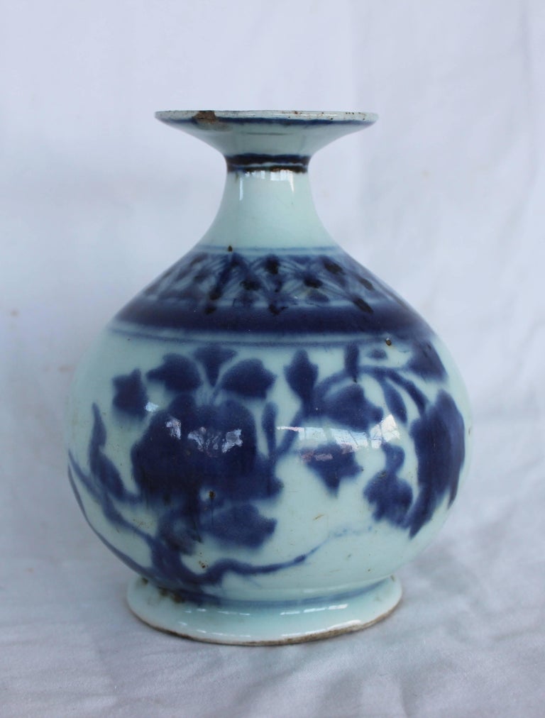 Chinese Blue and White Ceramic Bud Vase at 1stDibs