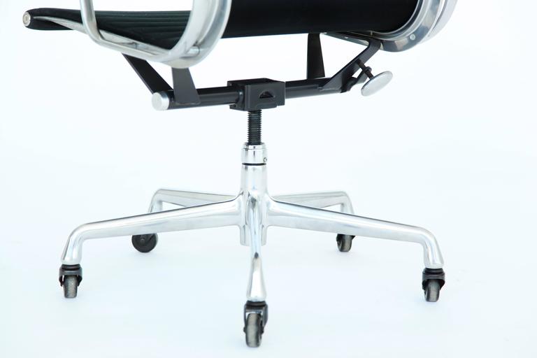 Eames Aluminum Group Desk/Conference Chair at 1stDibs