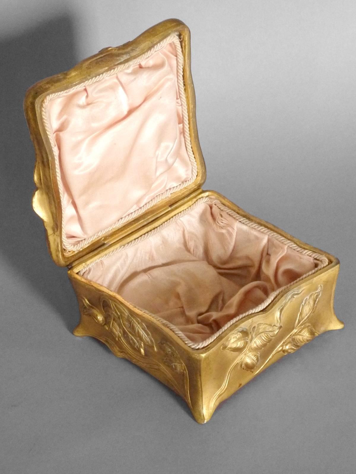Art Nouveau Dresser Top Jewel Box For Sale at 1stDibs