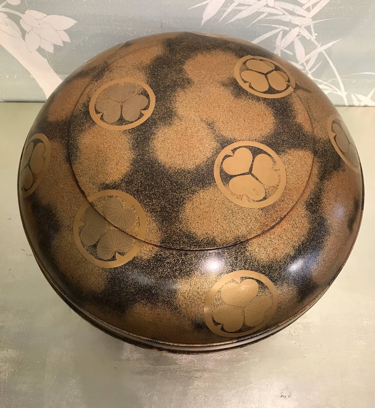 Large Japanese Lacquer Box For Sale at 1stDibs