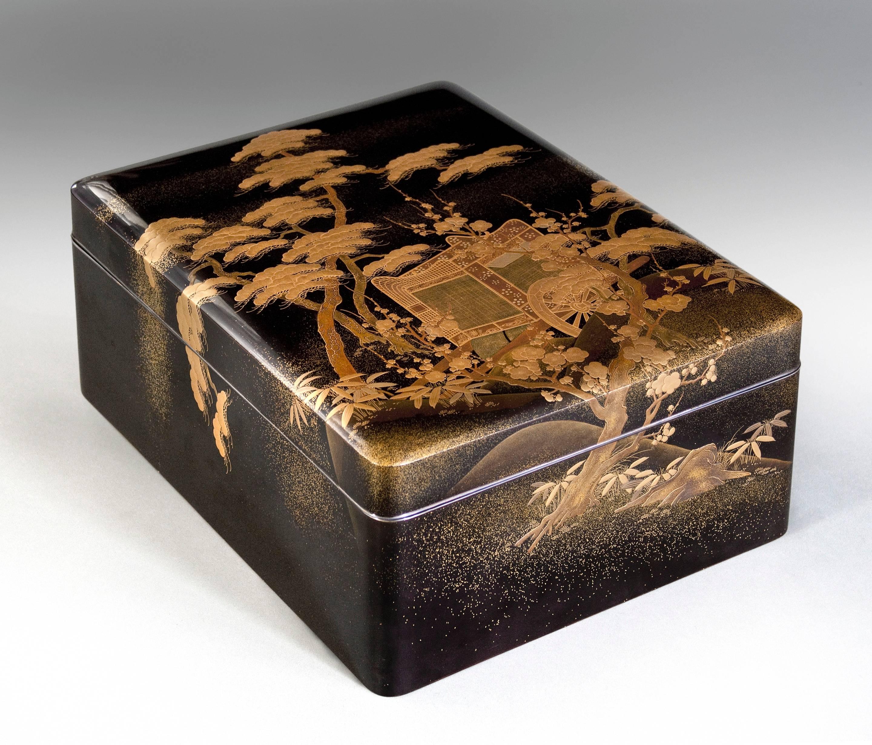 Meiji Period Japanese Gold and Black Lacquered Box For Sale at 1stDibs ...