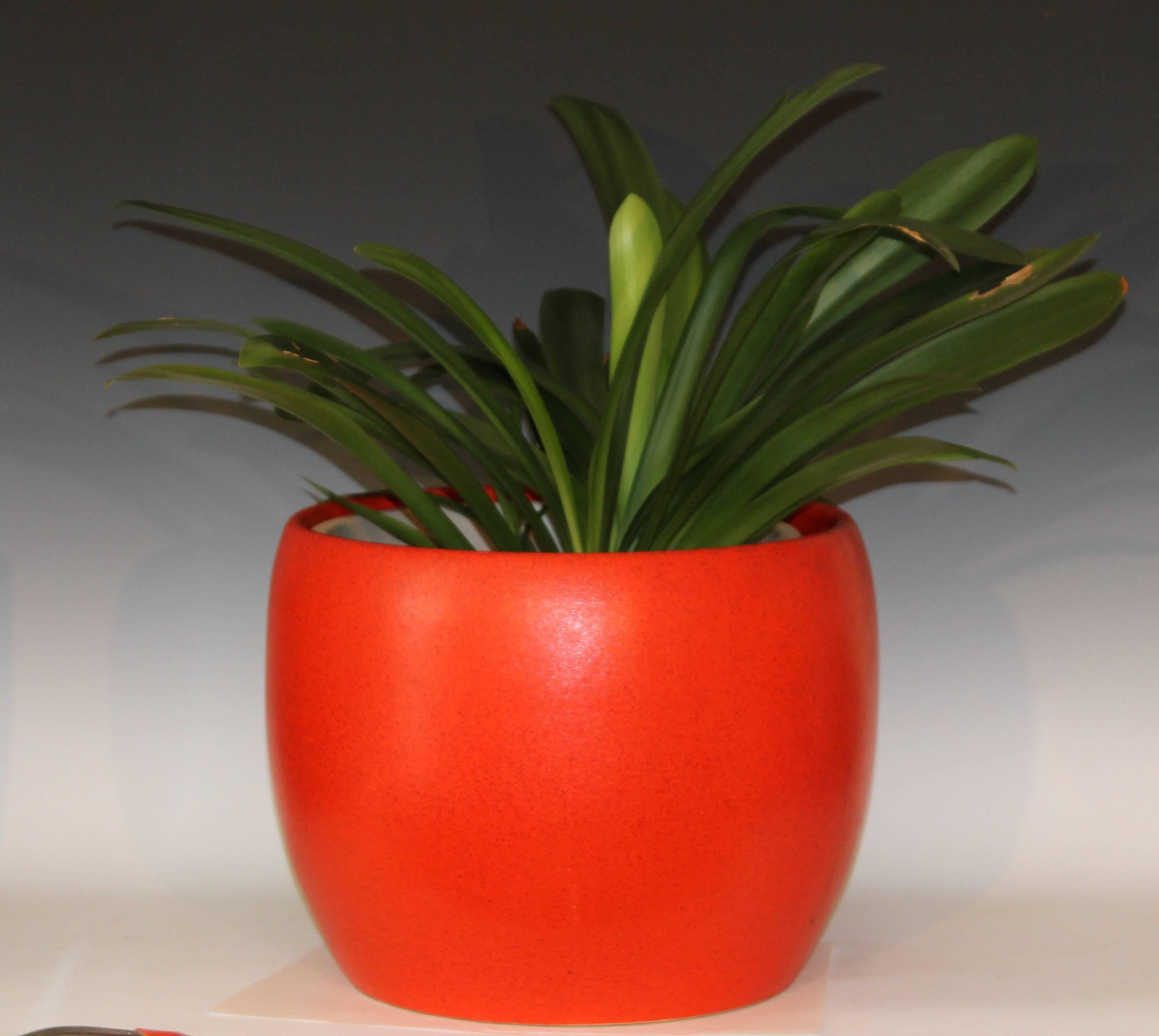 Gainey Ceramics Vintage Chrome Orange Large Planter Jardiniere For Sale ...