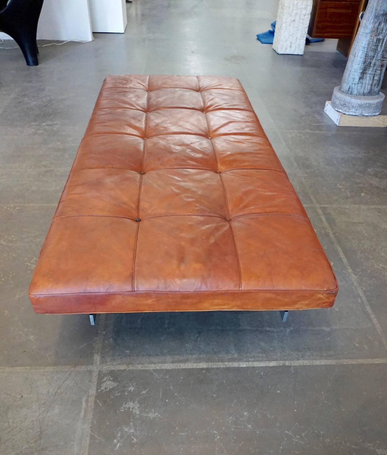 PK80 Daybed by Poul Kjaerholm For Sale at 1stdibs