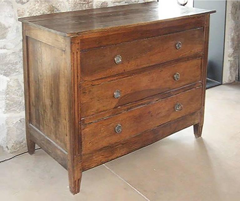 French Walnut Directoire Commode, c.1790 - 1800 For Sale at 1stDibs