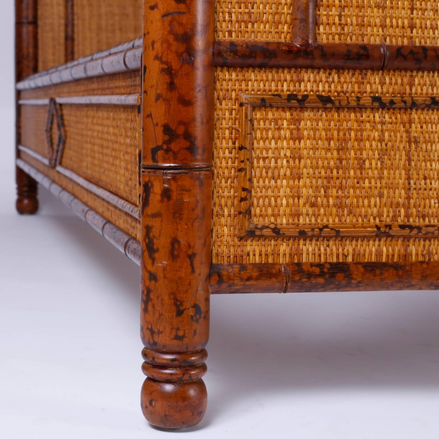 British Colonial Style Queen Size Bed Frame at 1stDibs | colonial bed frame
