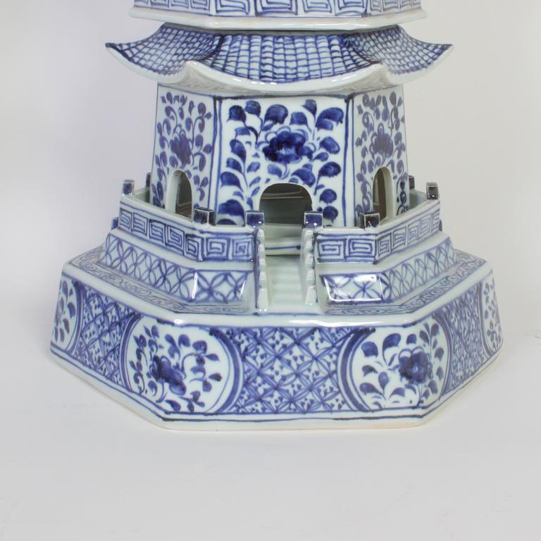 Tall Elegant Pair of Blue and White Chinese Export Style Pagodas at 1stDibs