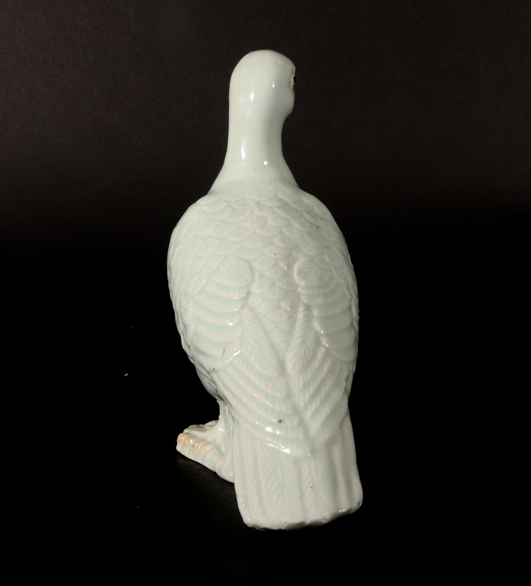 Chinese Export Porcelain Models of White Doves For Sale at 1stDibs
