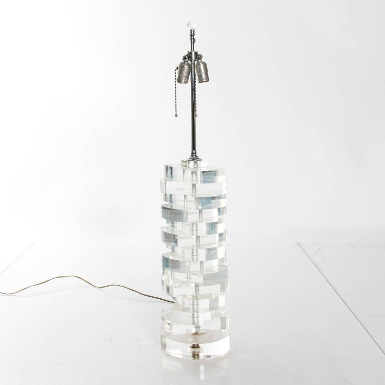 1970s Midcentury Lucite Lamp For Sale at 1stDibs
