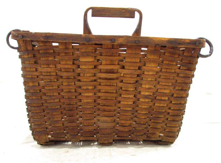 Shaker Laundry Basket at 1stDibs