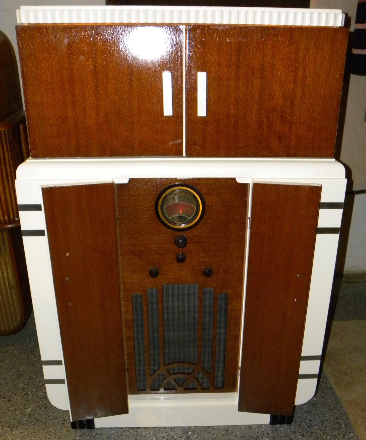 Rare Art Deco Philco Radio Bar For Sale at 1stdibs