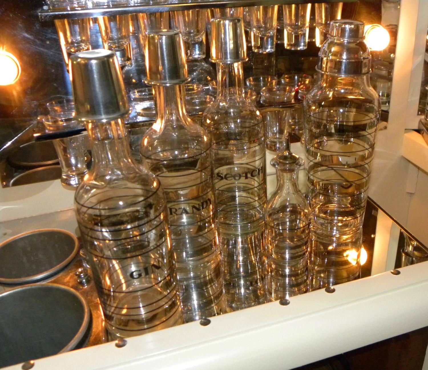 Rare Art Deco Philco Radio Bar For Sale at 1stdibs