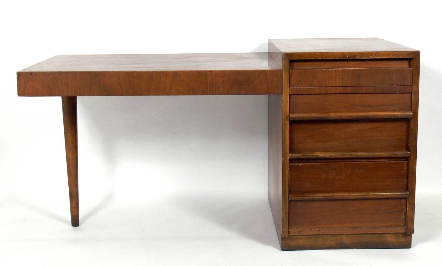 Cantilevered Modern Desk by T.H. Robsjohn Gibbings at 1stDibs ...