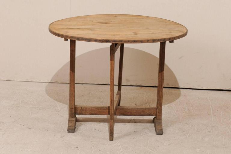 Lovely French Wine Tasting Table in Round Shape with Tilt-Top and Gate ...