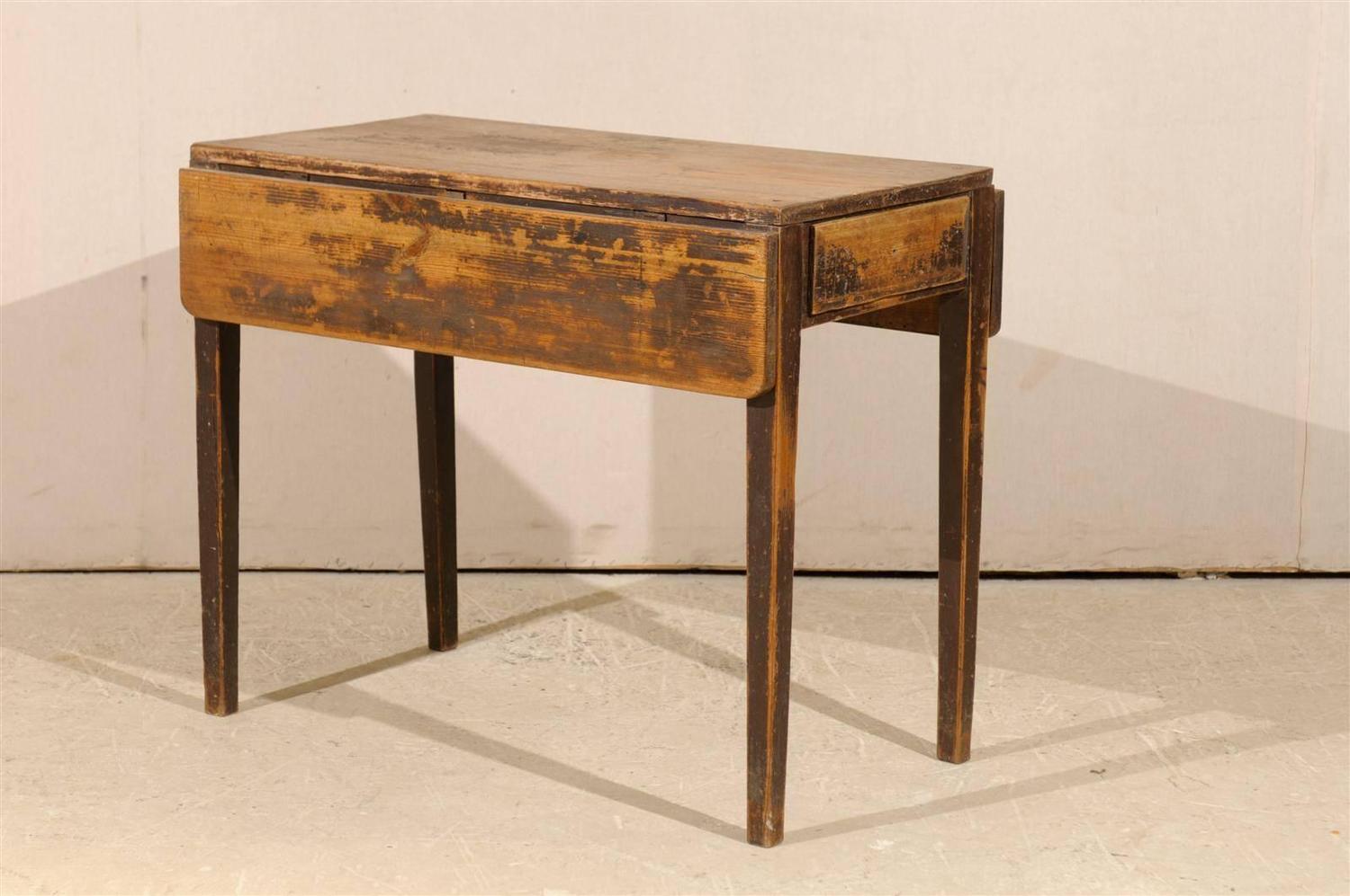 Swedish Drop-Leaf Table with Single Drawer and Tapered Legs, 19th ...