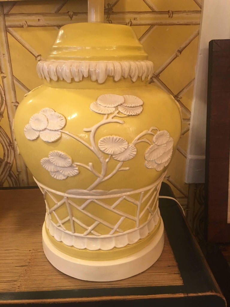 Pair of Midcentury American Yellow and White Chinese Style Lamps at 1stDibs
