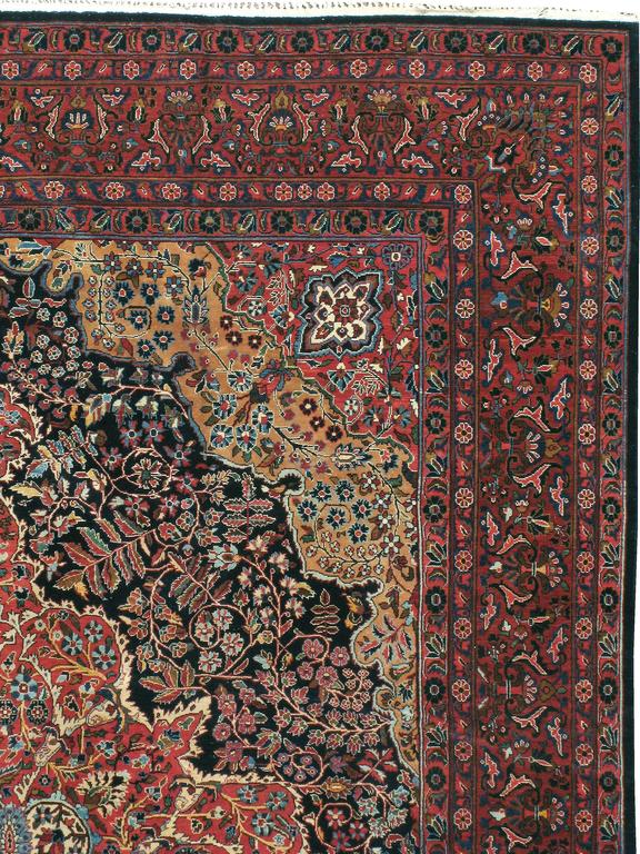 Antique Persian Sarouk Rug For Sale at 1stDibs