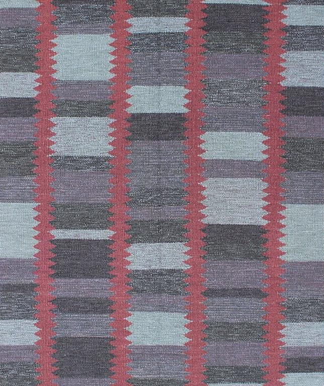 Modern Scandinavian Flat-Weave Design with Geometric Design For Sale at ...