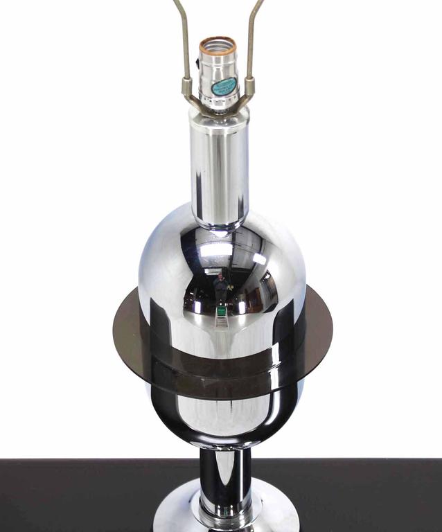 Midcentury Chrome Bullet Shape Table Lamp For Sale at 1stDibs