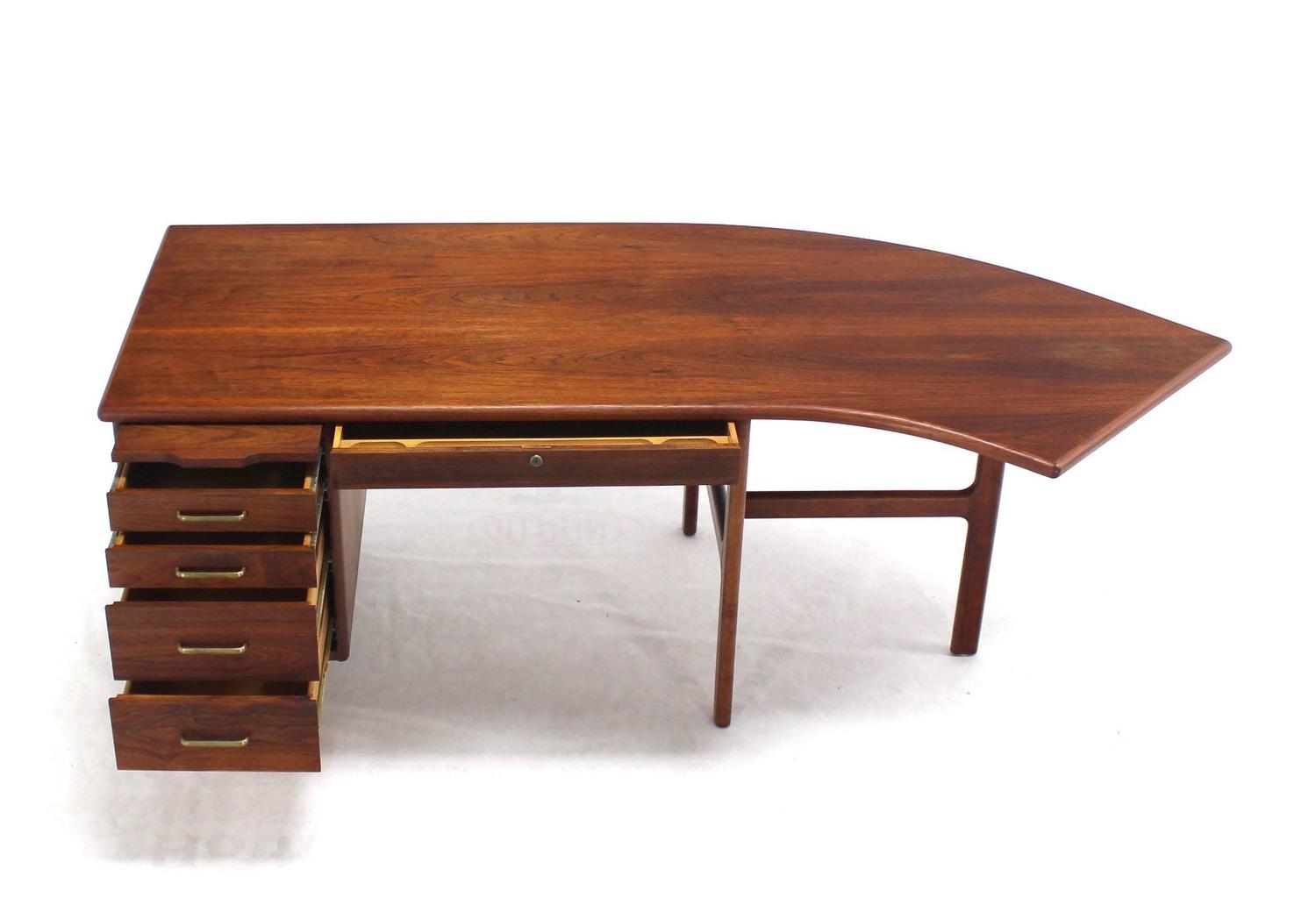 Danish Mid-Century Modern Boomerang Shape Desk For Sale at 1stdibs