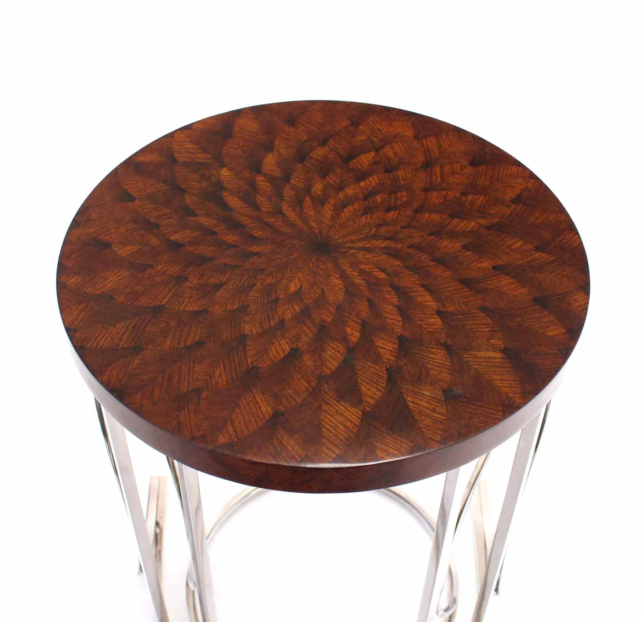Set of Two Round Nesting Tables at 1stDibs