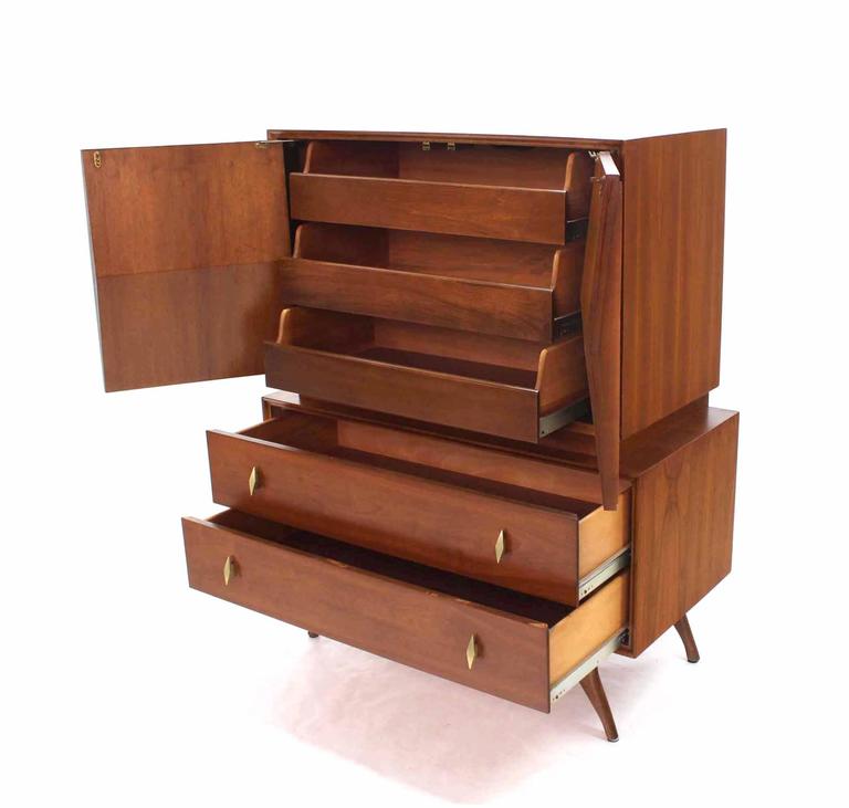 Diamond Pattern Mid-Century Modern Gentlemen’s Chest at 1stDibs